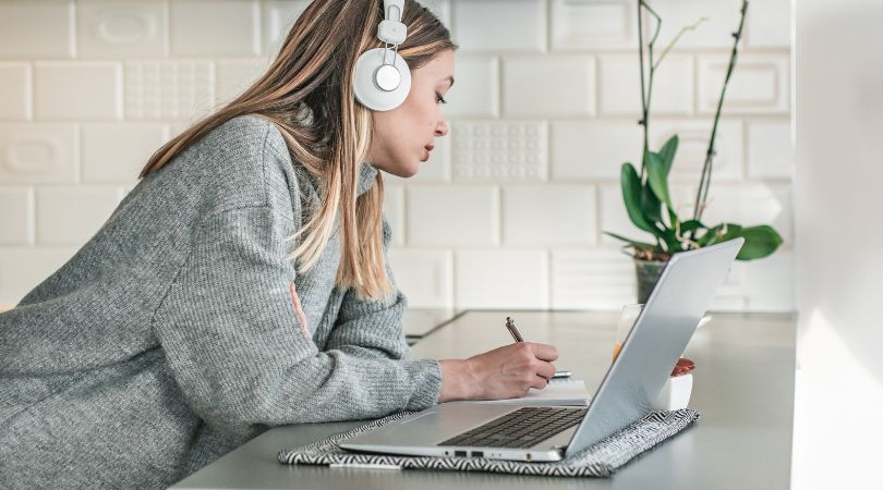 26 Best Blogging Courses To Grow And Scale Your Blog In 2025